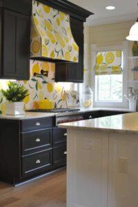 Squeeze The Day: 20 Lemon Themed Kitchen Designs | The Olive Branch Nest