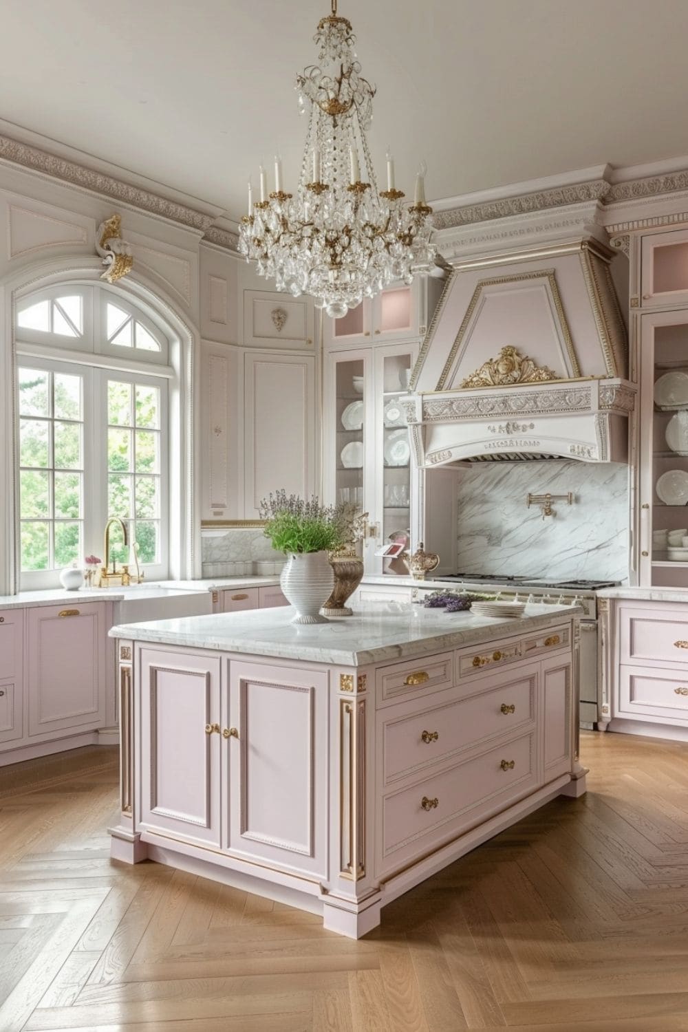 65 Jaw-Dropping Luxury Kitchens For That Wow Factor | The Olive Branch Nest