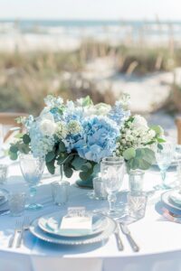 38 Beautiful Beach Table Settings: From Wedding To Dinner Party Let's ...