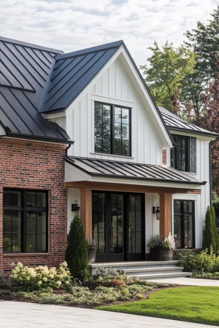 27 Stunning Modern Farmhouse Exteriors | The Olive Branch Nest