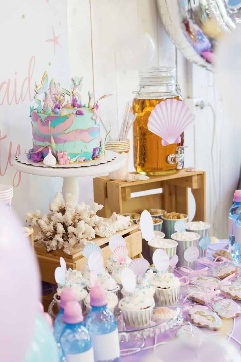 Make A Splash: 15 Mermaid Birthday Party Ideas For Little Girls | The ...