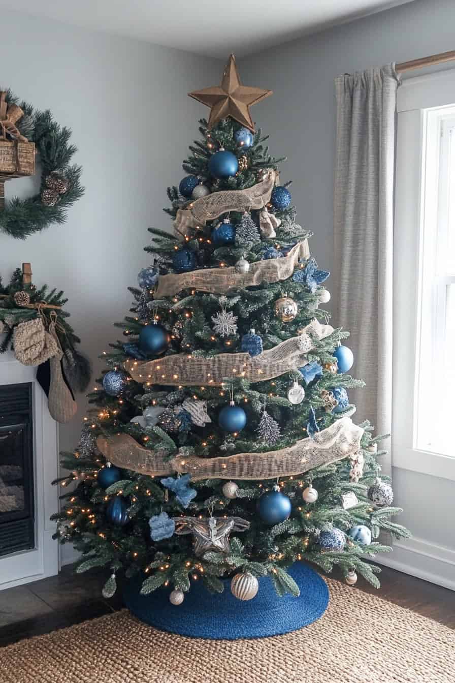 28 Unique Blue Christmas Tree Ideas To Wow Your Guests | The Olive ...